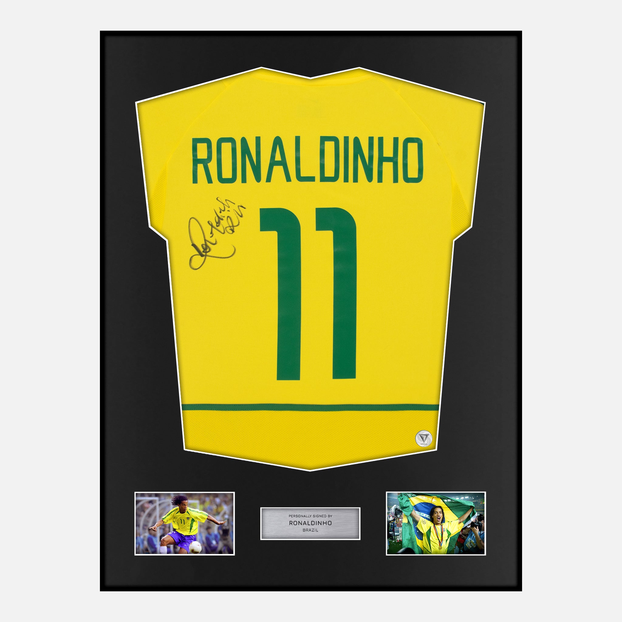 Framed Ronaldinho Signed Brazil Shirt 2002 Home 11 [Classic]